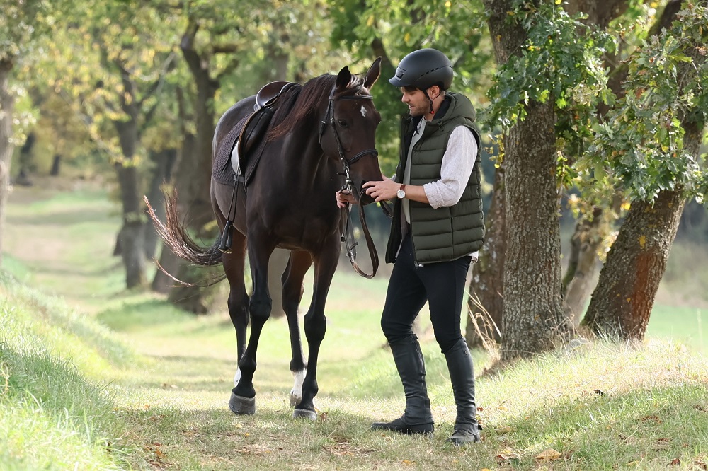 O lidech a koních: Prima natáčí nový seriál. Marek Lambora na roli ...