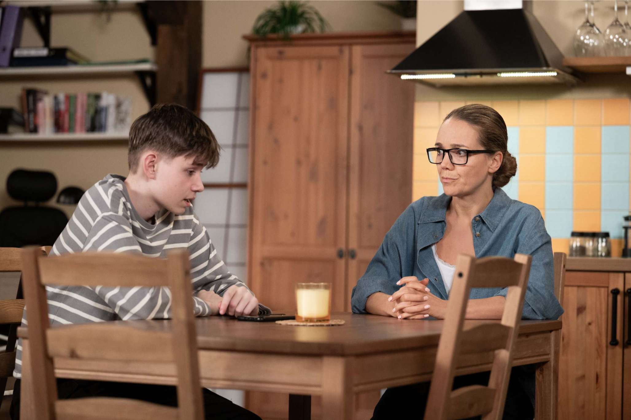 Ulice v pátek: Soňa pod tlakem, Gábina ukončuje náhradní mateřství a u ...