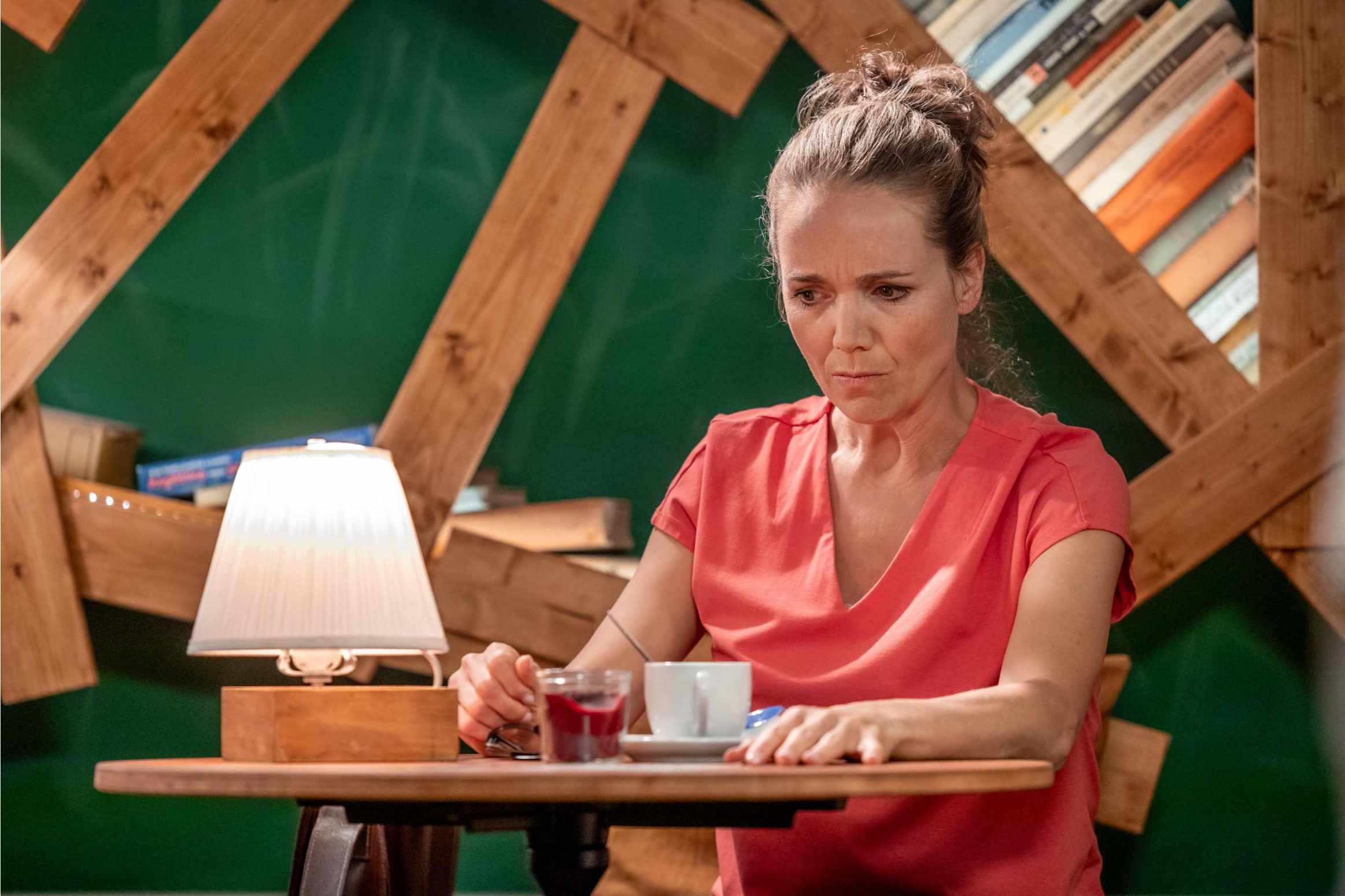 Do Ulice se vrací Soňa Čechová. Intriky, napětí a tvrdý střet s Erikem
