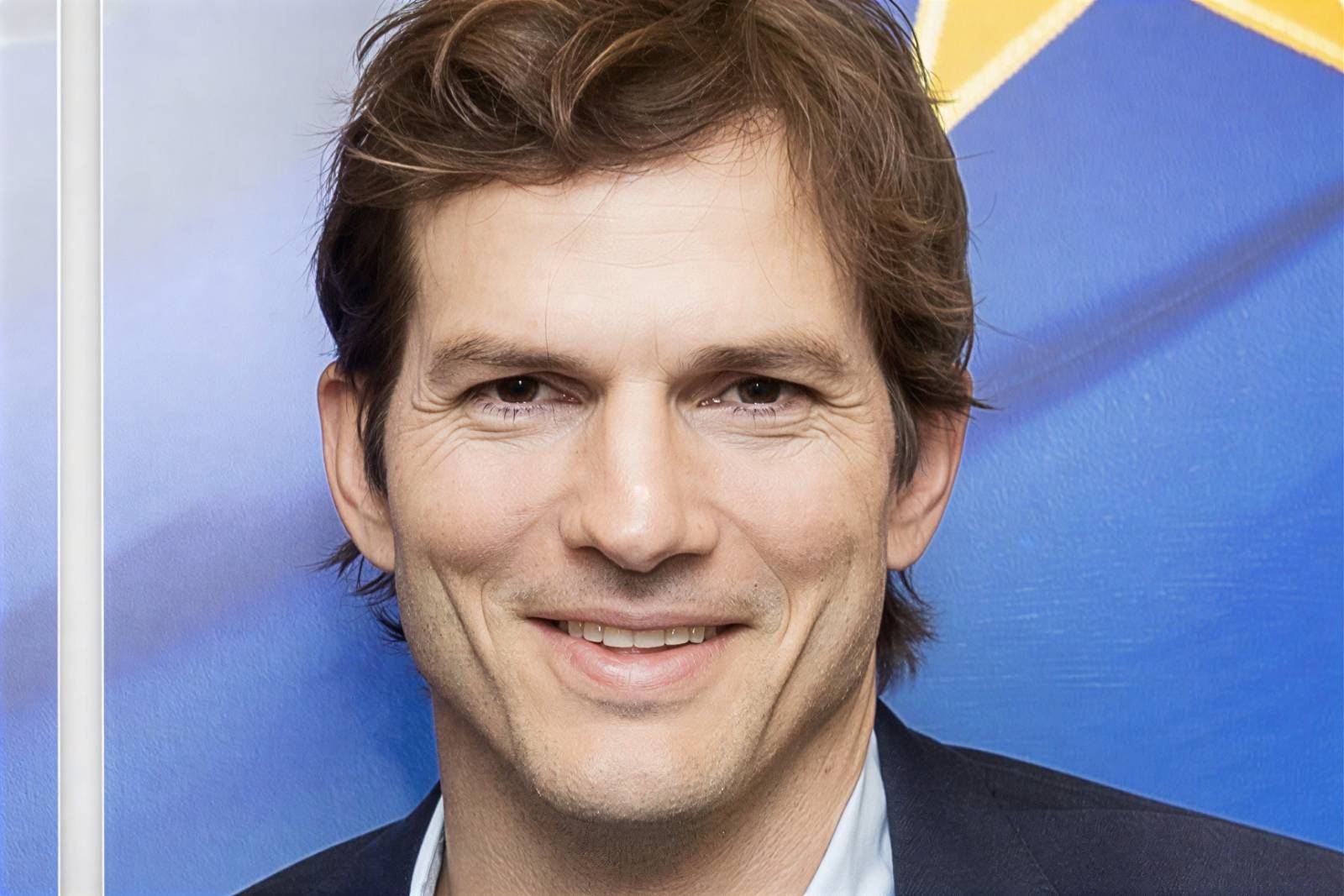 Ashton Kutcher slaví 48. Ve skutečnosti je Kučera, bojoval o život a ...